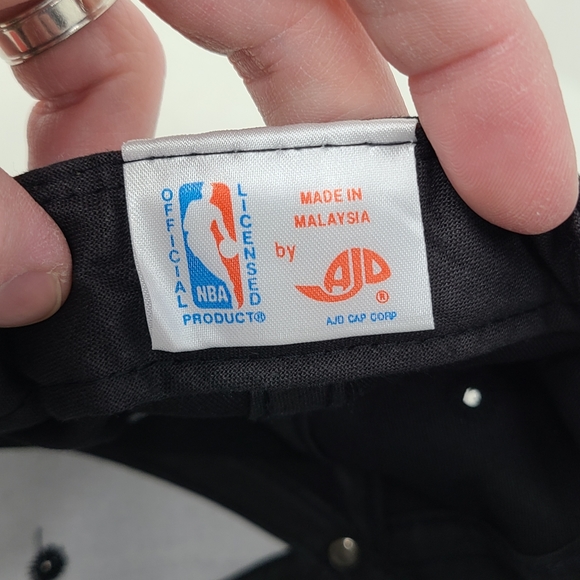 AJD | Accessories | Vintage 9s Ajd Chicago Bulls Snapback Hat Logo ...